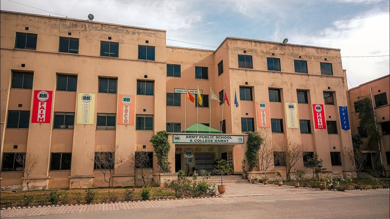 My first vlog of college | ft. APSACS RAWAT - YouTube