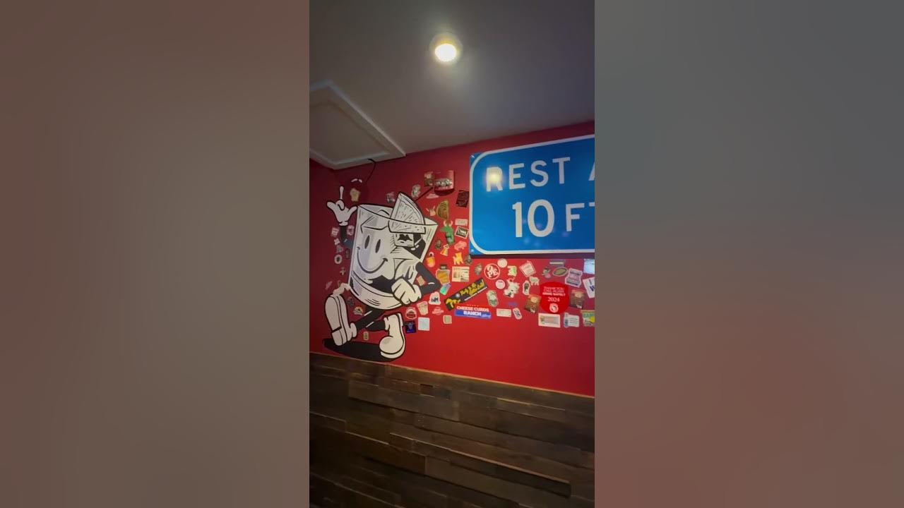 Drink Wisconsinbly Pub in Milwaukee, WI #travel #beer #wisconsin #friends #vlog #milwaukee #bar ...