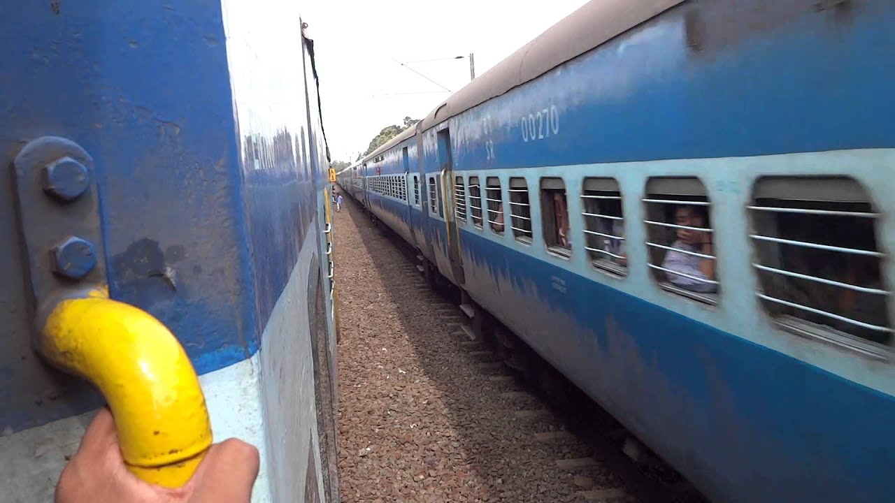 RPM WAP-4 Sabari meets ED WAP-4 Kerala - YouTube