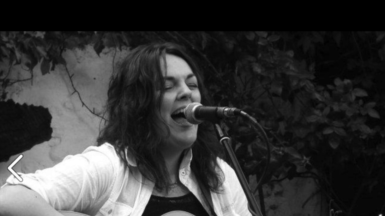 Collette Connolly 'Gentle' - YouTube