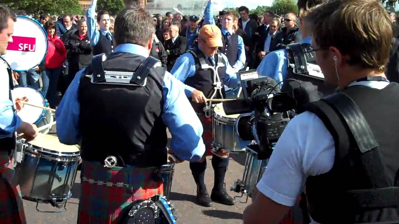 Simon Fraser University Pipe Band Drum Corps - World Championships 2009 ...