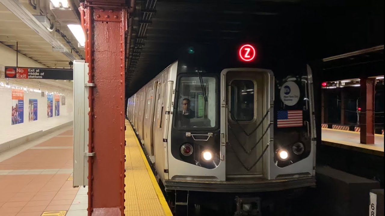 BMT Jamaica Line: (J) (M) (Z) Train Action @ Essex Street (R32, R143 ...