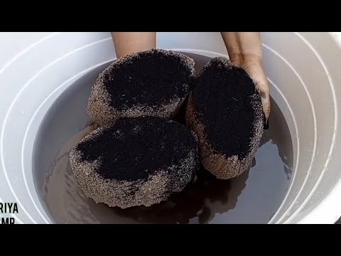 Dusty crunchy handmade gritty texture crumble dry and water 💦💦💦 paste ...