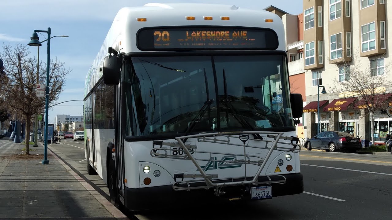 AC Transit 2022 Gillig Low Floor EV 40' #8018 on Line 29 - YouTube