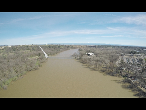 70,000 CFS Flowing in Sacramento River Through Redding! - YouTube