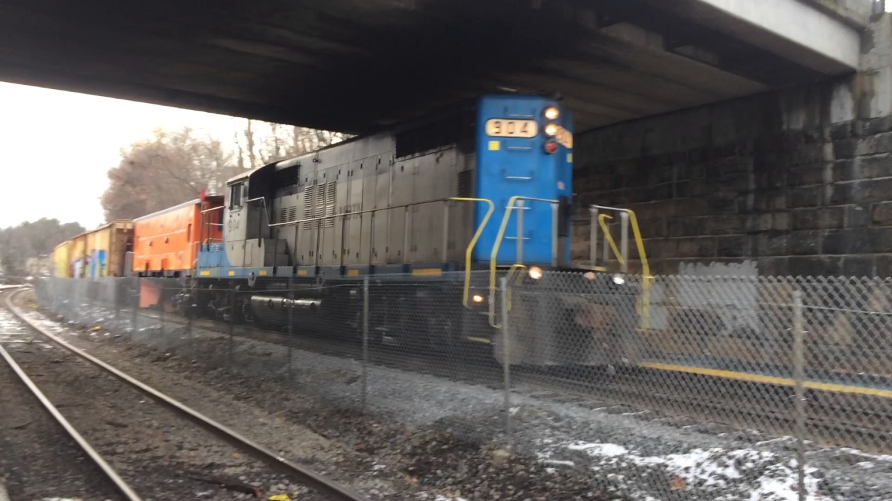 RARE! Unexpected MBTA Ballast Extra With 904 And Flanger - YouTube