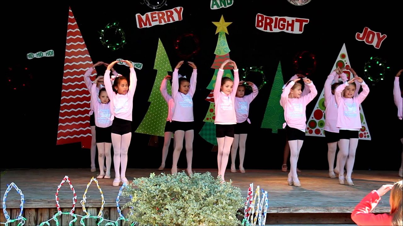 Vicki's Dance Centers - Christmas Dance Performance 2015 - YouTube