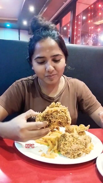 KFC lover 🍗 #foodclips #kfc #hungry #shots #trending - YouTube