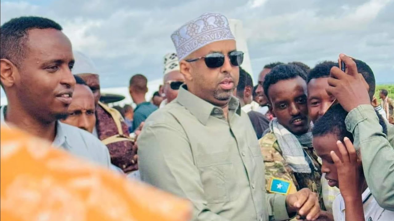 Ugaas Yuusuf Ugaas xasan Ugaas khaliif oo Gaaray Buulo burde - YouTube