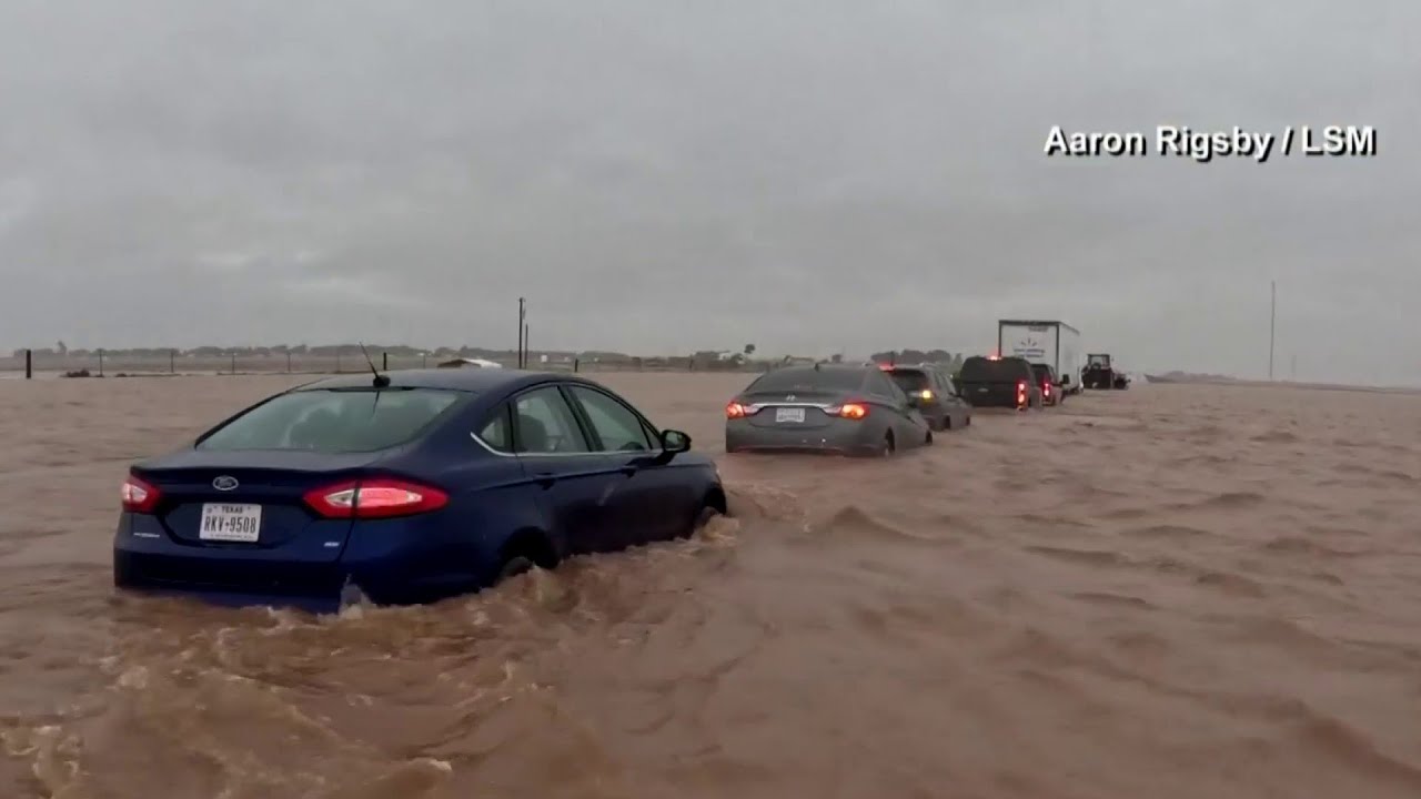 Major flooding closes highways and streets near Lubbock - YouTube
