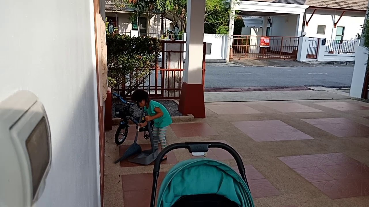 Best helper - YouTube