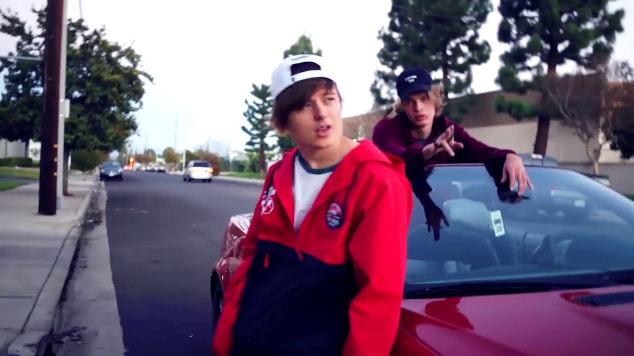 5 МИНУТ НАЗАД by EeOneGuy ПАРОДИЯ - YouTube