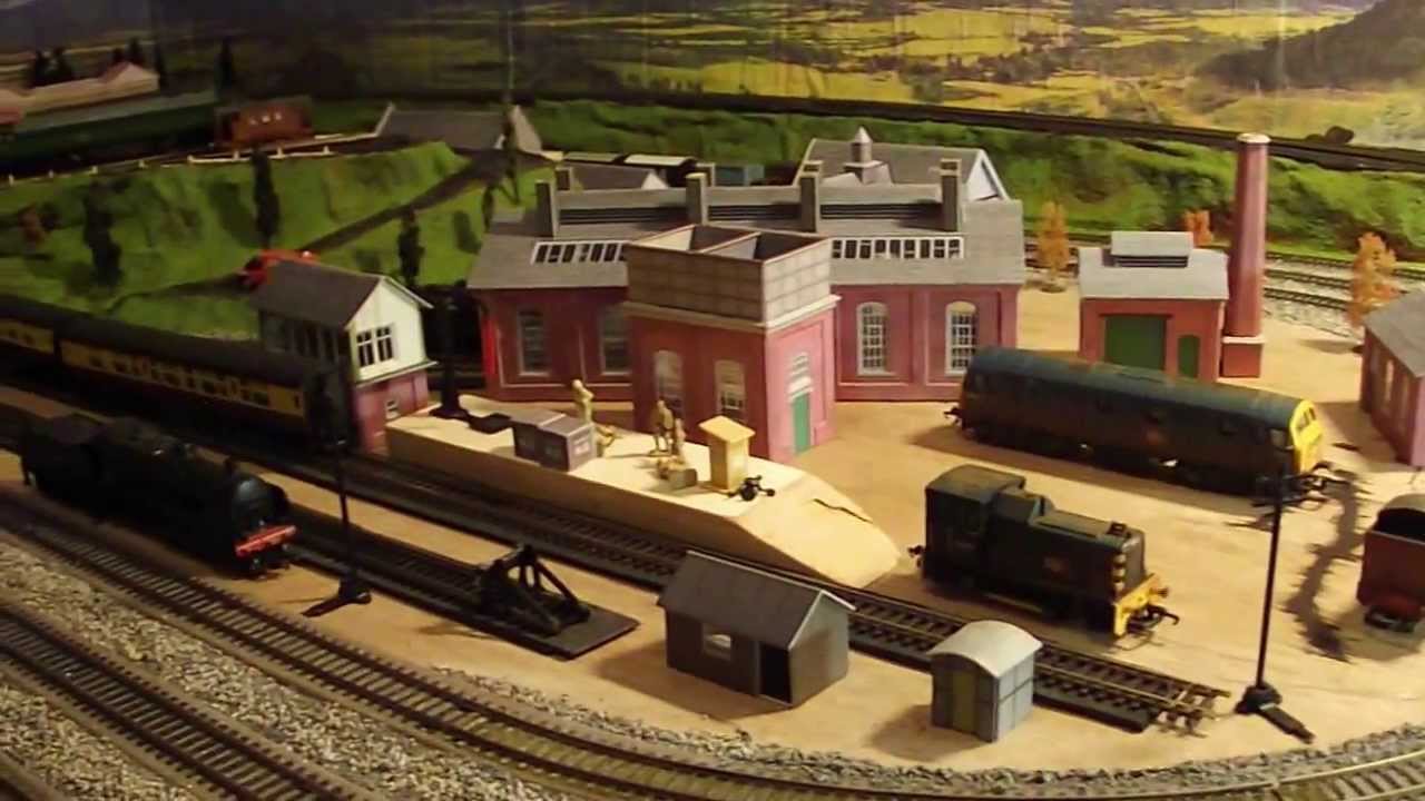 hornby model train layout - YouTube