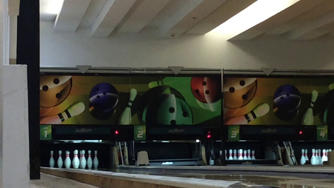 Bowling at SM Bowling center in SM Lanang Premier (9/16/18) Part 1 ...