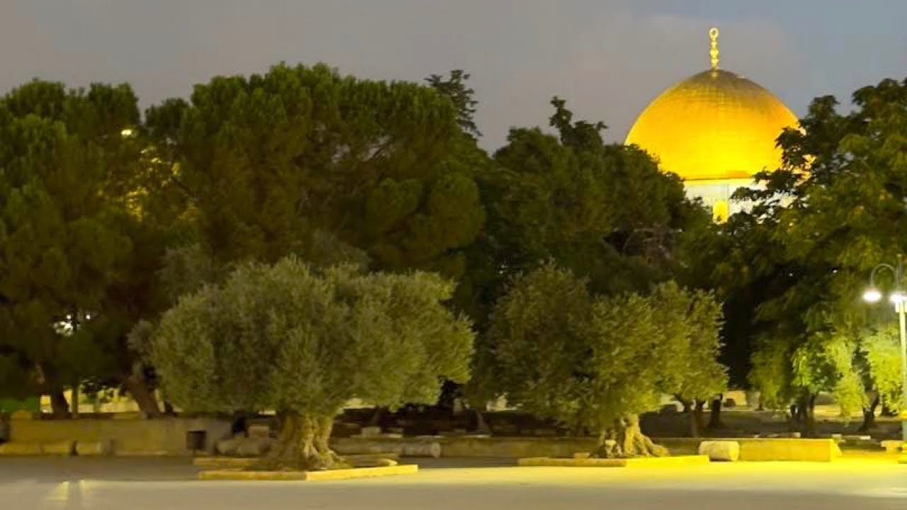 Maghreb Adhan At Al AQSA Mosque - YouTube