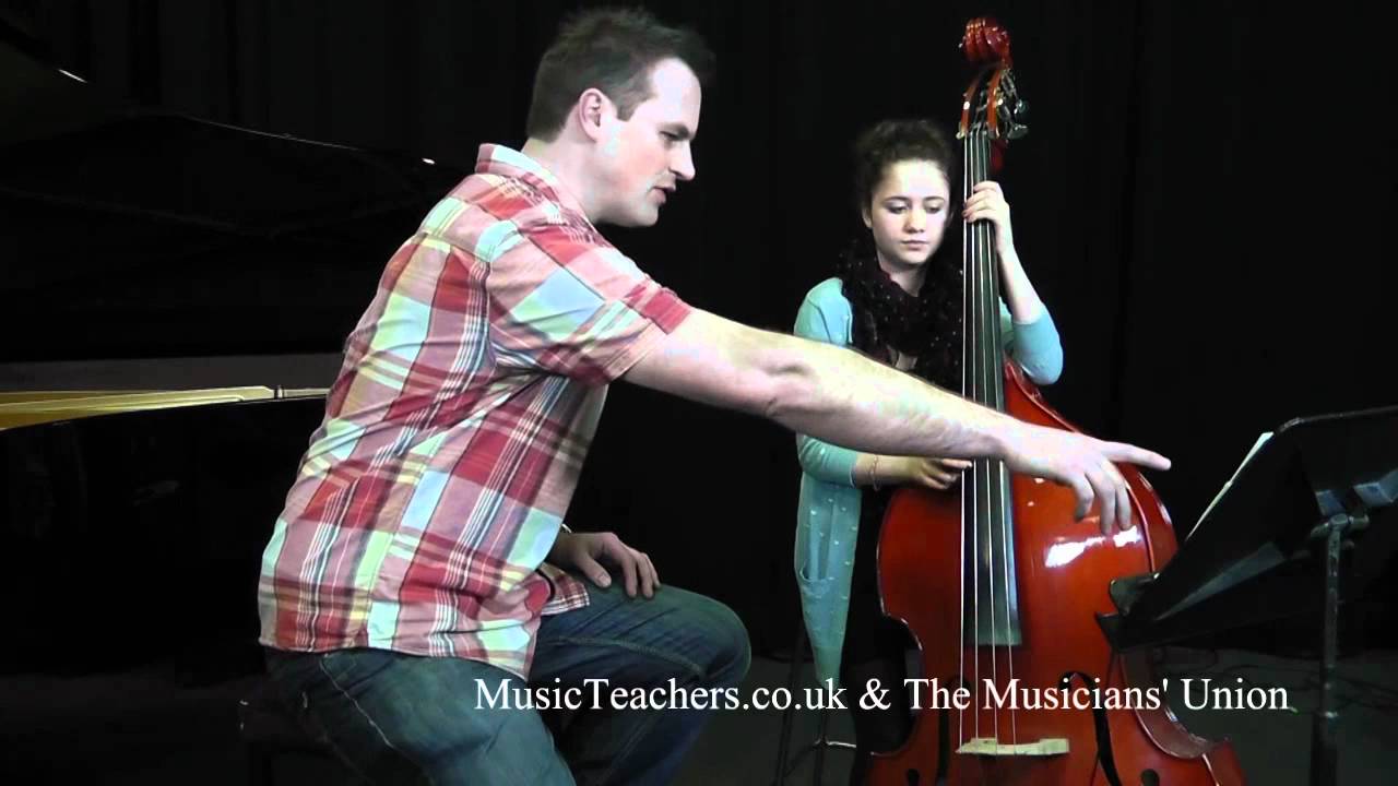 Double Bass Lesson: Geth Griffith: 5 Building Bass Lines - YouTube