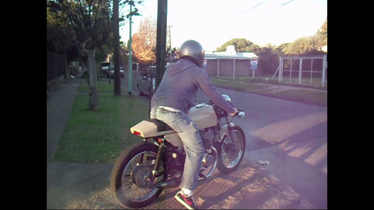 JAWA 350 2 T CAFE RACER - YouTube
