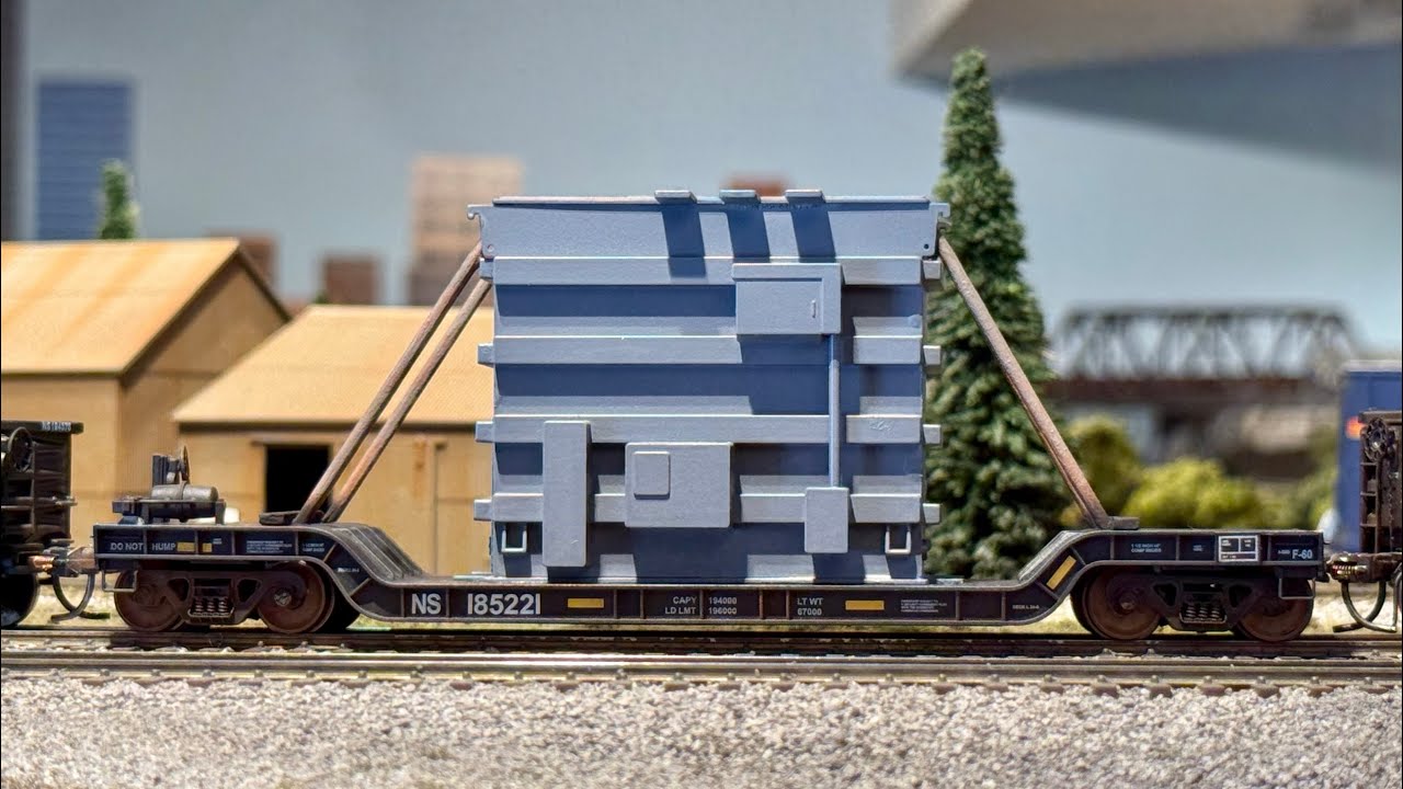 High and Wide Transportation - H.O. Scale Model Railroading - YouTube