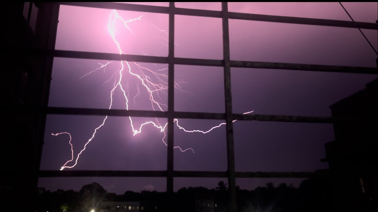 Nice view of Thunderstorm😯See the full video👍👍🫰 - YouTube