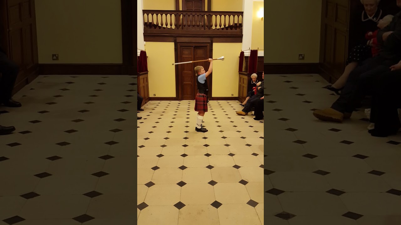 Drum Major Jamie Cupples 2015 - YouTube