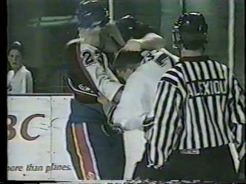 Paul Ferone vs Rob Skrlac WHL Mar 23/97 - YouTube