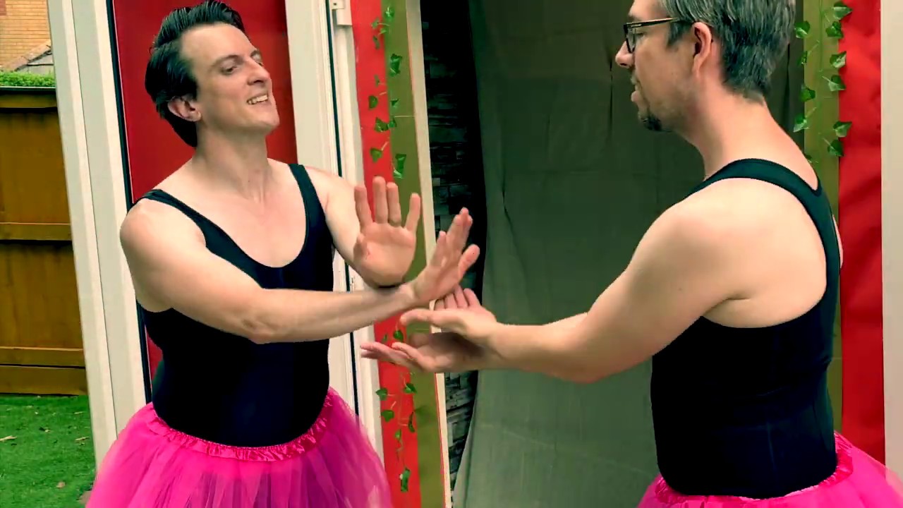 The Mirror - Comedy Sketch - YouTube