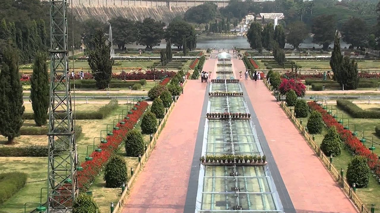 The beautiful Brindavan Garden at mysore - YouTube