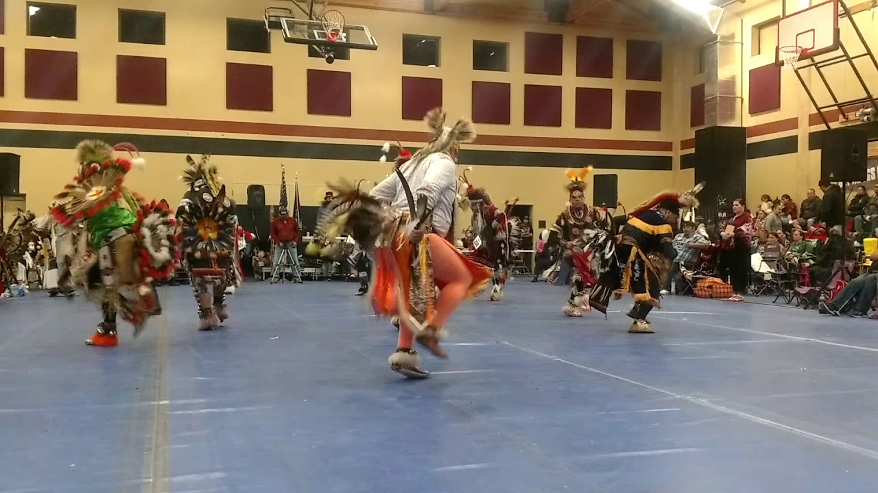 Mens Chicken & Round Bustle Song 1 of 2 Tulalip Veterans Powwow 2018 ...