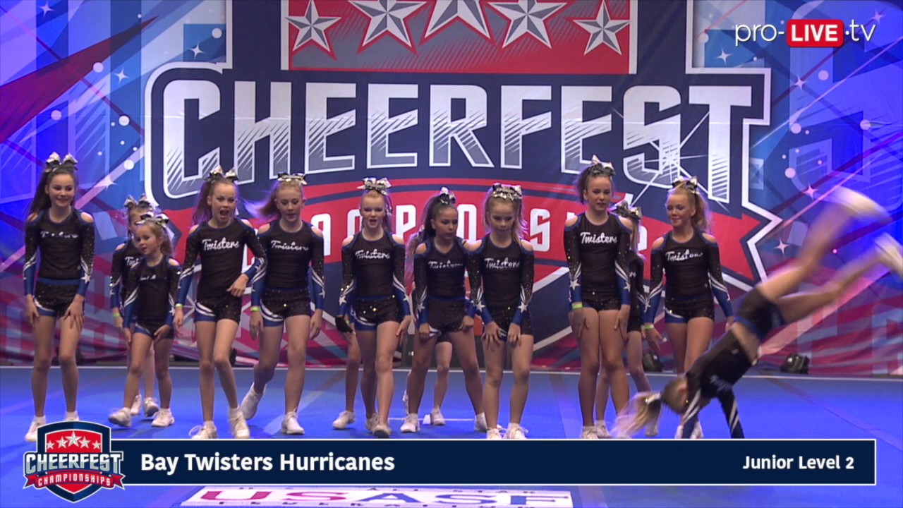 CheerFest 2017 Bay Twisters Huricanes - YouTube
