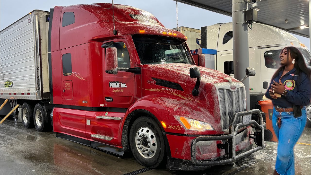 Taking A Risk In Wisconsin Snow Storm " OVERWEIGHT LOAD " - YouTube