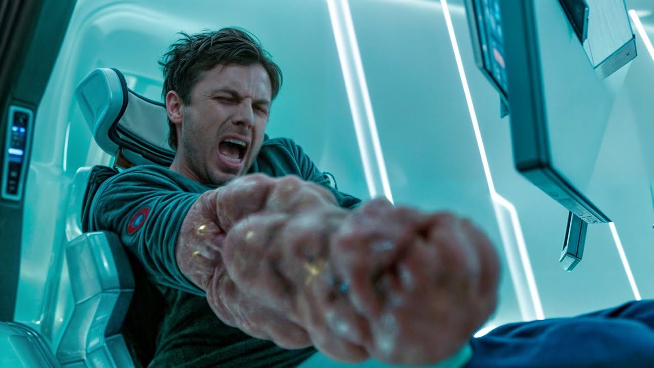 Astronaut Trapped in Deep Space Starts Seeing Things and Losing His ...