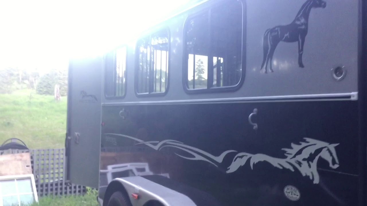 2011 Royal T 3 Horse Trailer For Sale. - YouTube