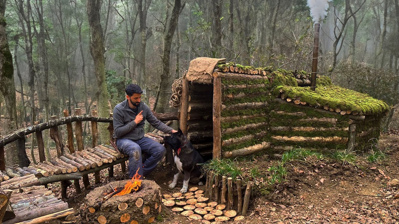 1 YEAR Building a COZY & Warm BUSHCRAFT Log CABIN for SURVIVAL. Wood ...