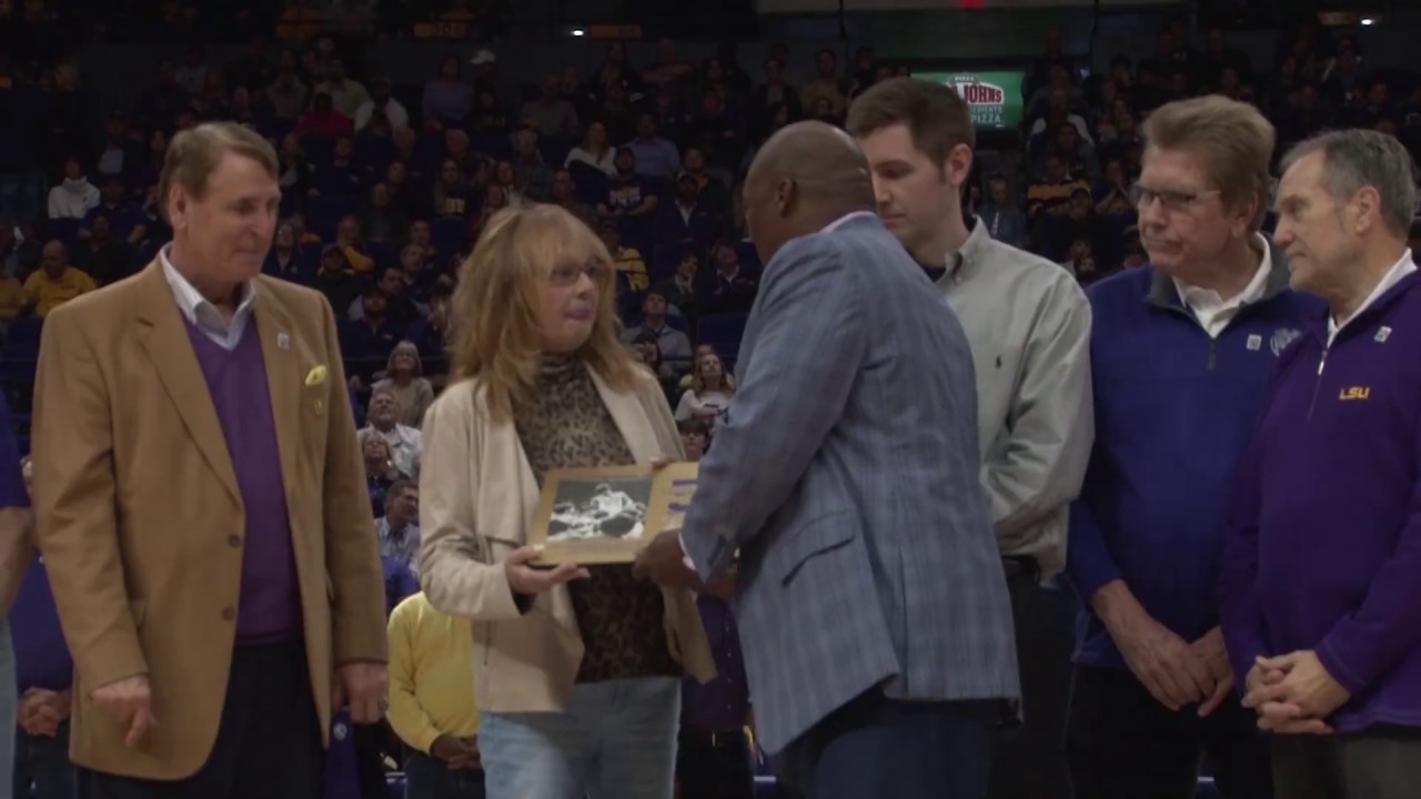 LSU honors Pete Maravich on the 50th anniversary of him breaking the ...
