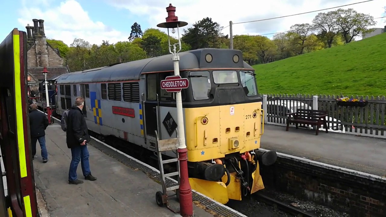 Loco changes at Cheddleton during the Churnet Valley Railway Diesel ...
