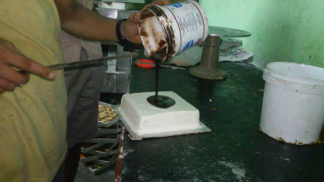 Bahubali making cake - YouTube