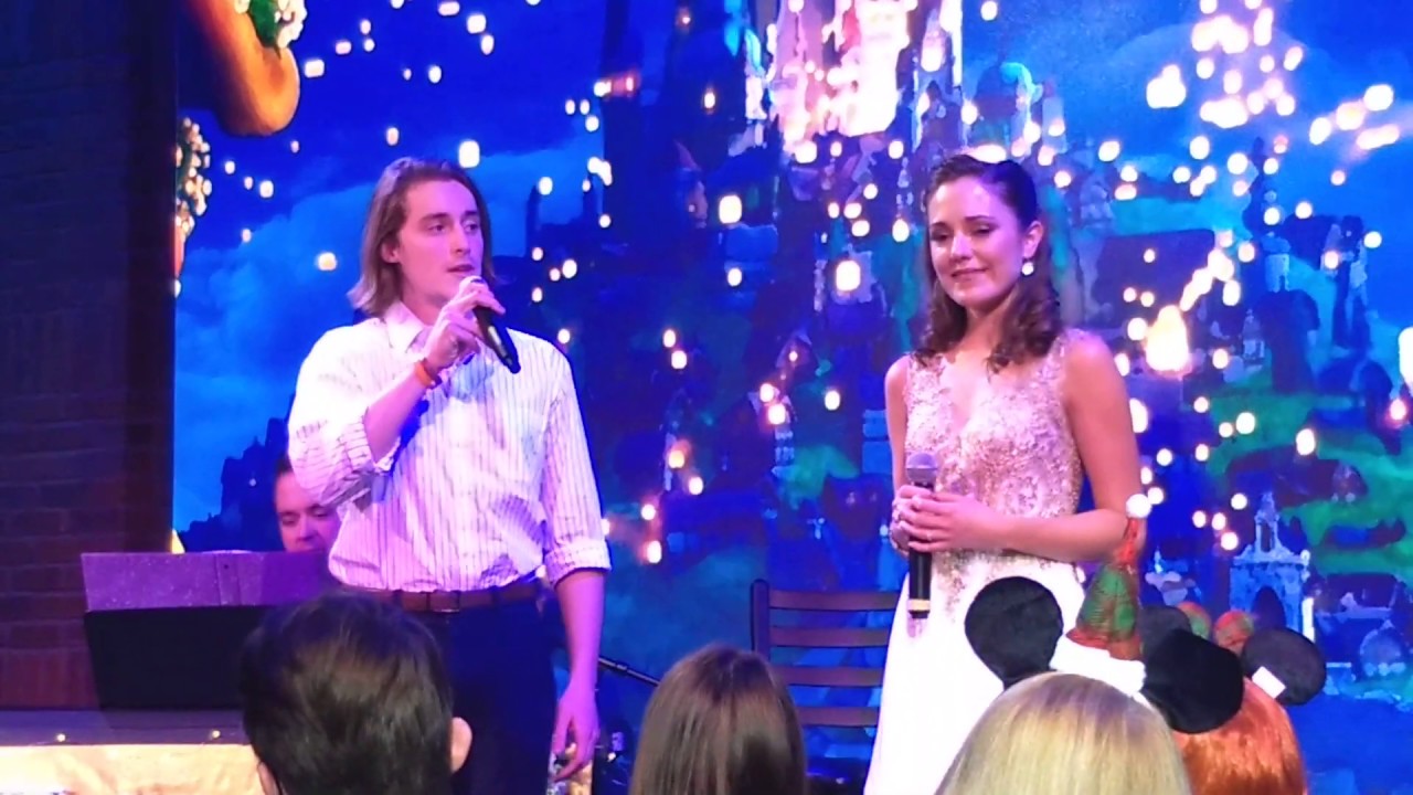 Dan Bittner & Laura Osnes perform "I See the Light" at the Pittsburgh Improv. - YouTube