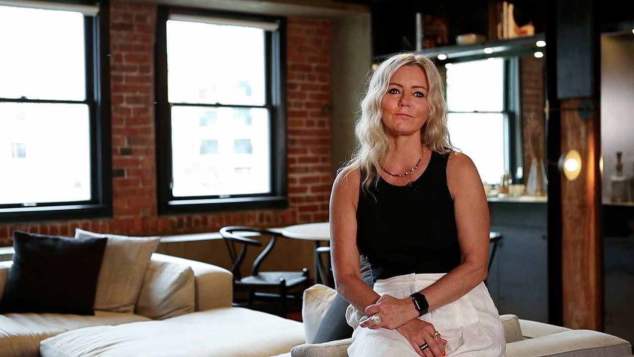 Jen Friesen Defines a Loft :: Vancity Lofts and Flats - YouTube