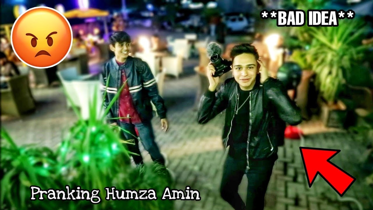 *PRANKING HUMZA AMIN IN PUBLIC* | *BAD IDEA* | YoutubersFutFest - YouTube