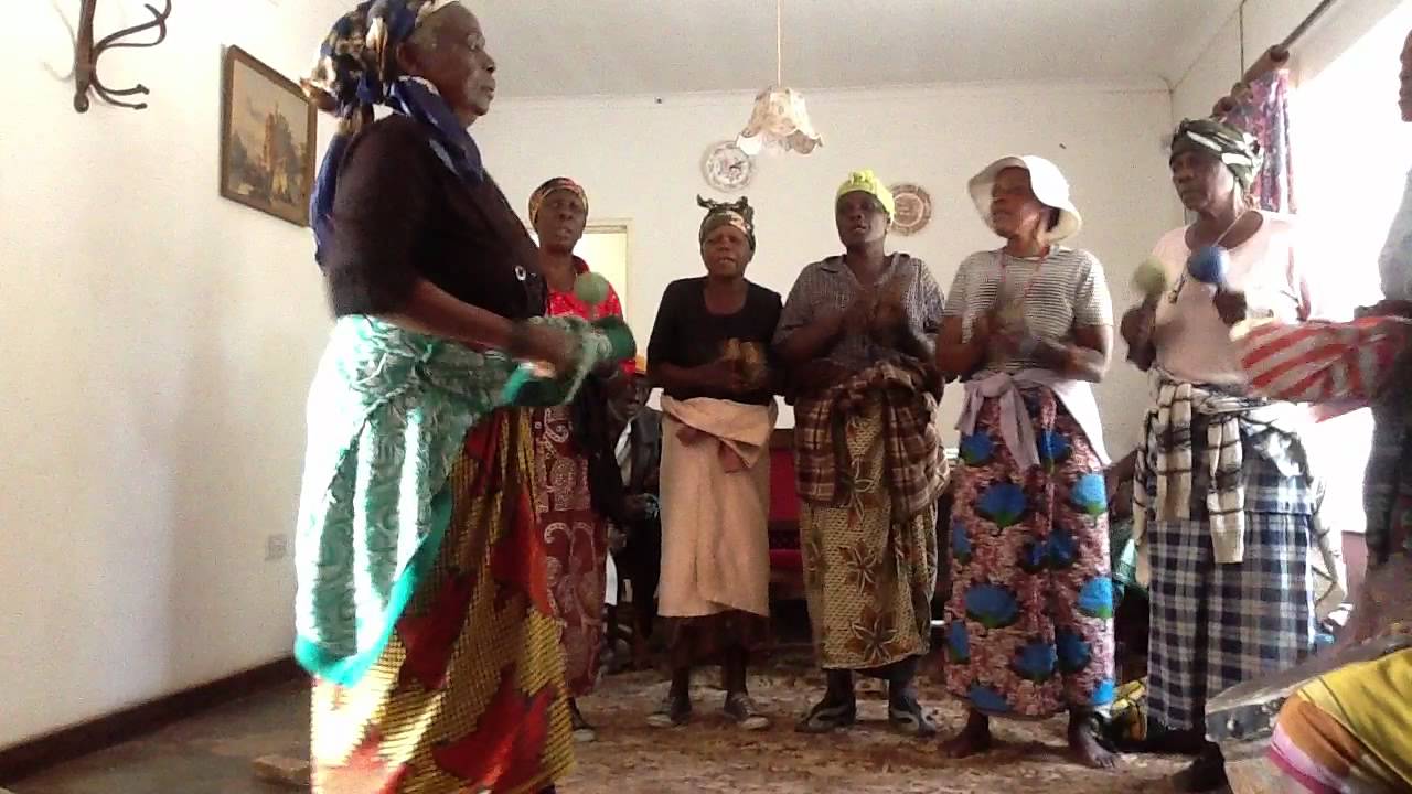 Sena Traditional Dance - YouTube