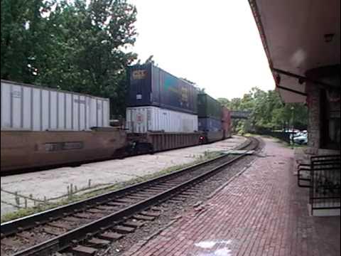 6/13/2010 UP 7644 Leads A Second KOAMN Eastbound On 2 - YouTube