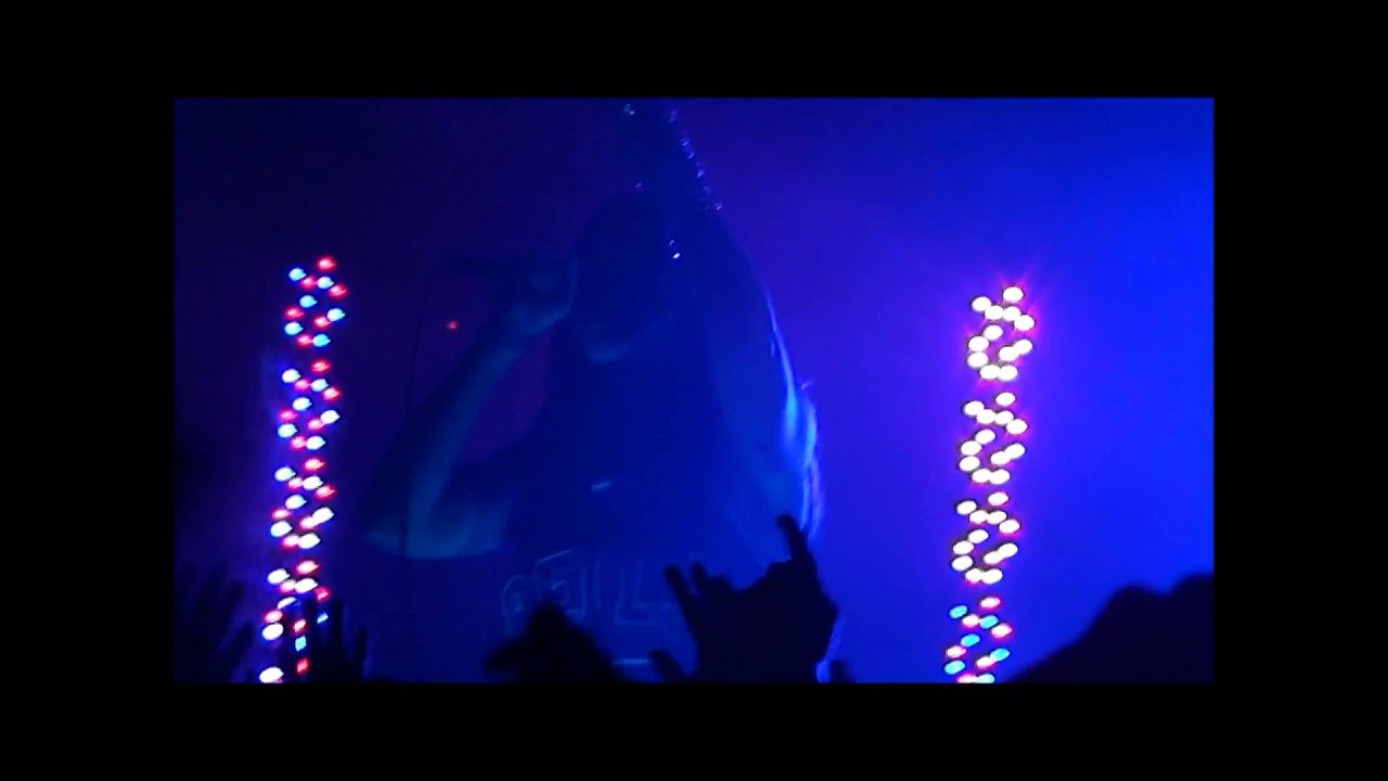 Sleigh BELLS Rill Rill edited - YouTube