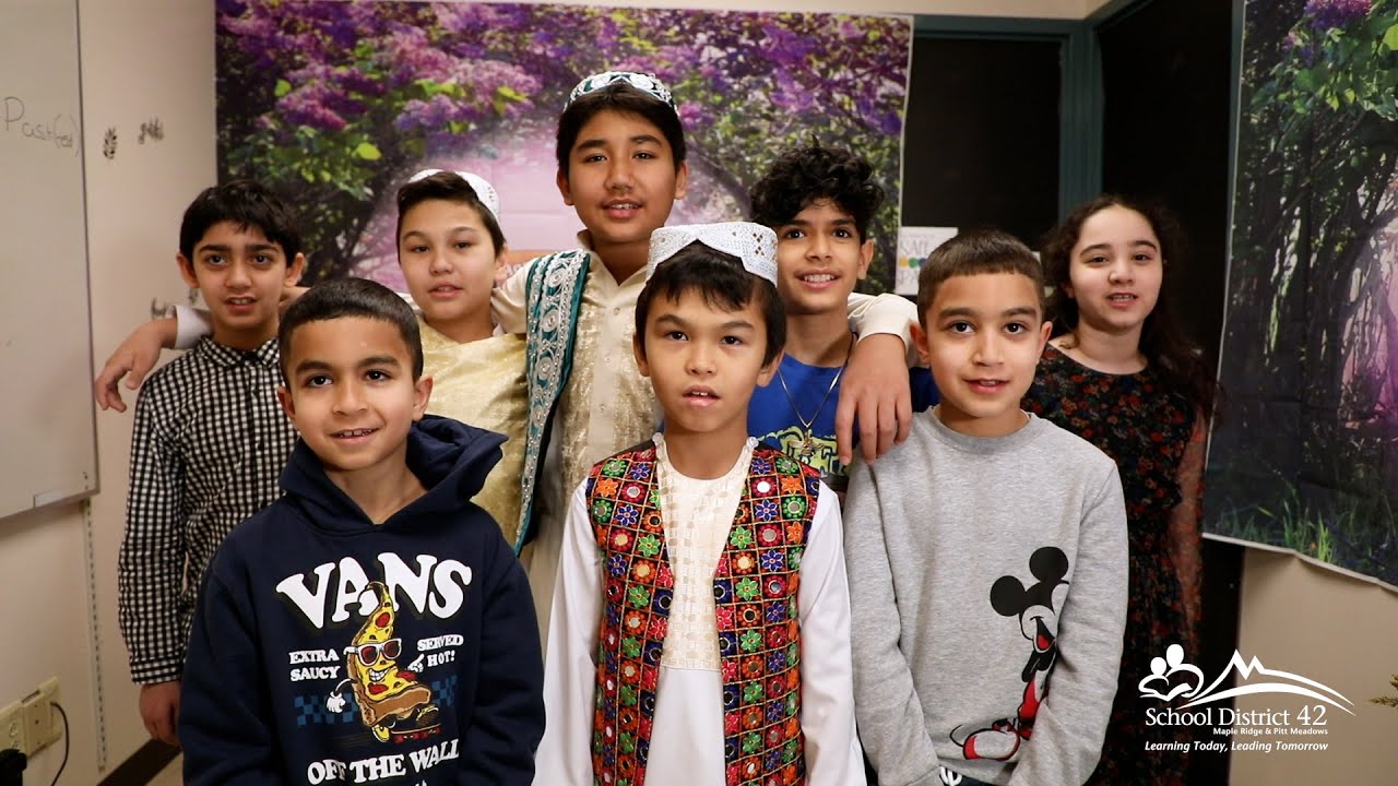 SD42 students explain how they celebrate Nowruz - YouTube