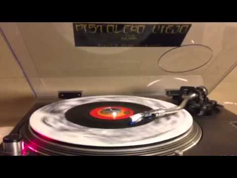 REGGIE GARNER TEDDY BEAR - YouTube