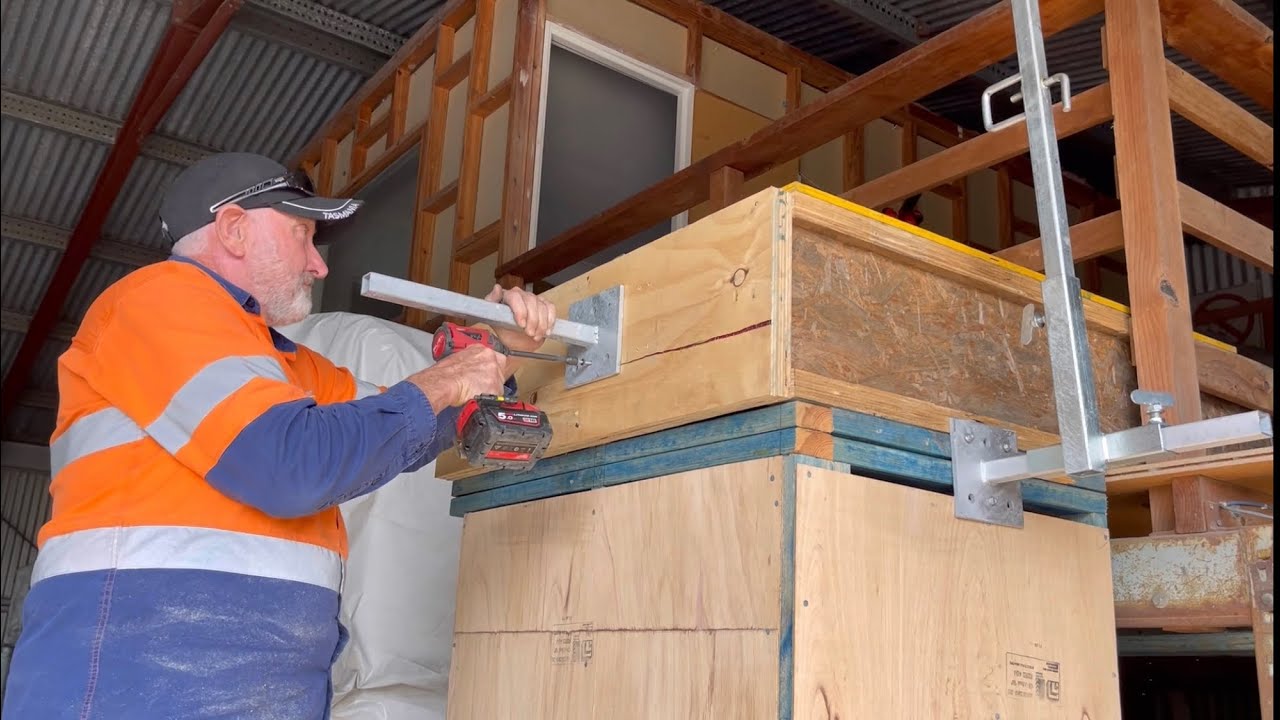 First Floor Edge Protection | Screw-on Mounting Bracket - YouTube