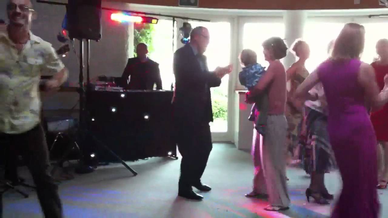 Dean Martin dancing - YouTube