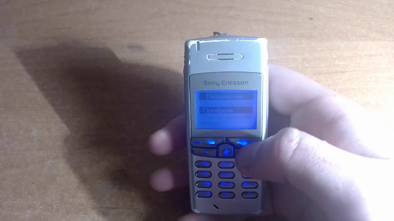 Sony Ericsson T105 - YouTube
