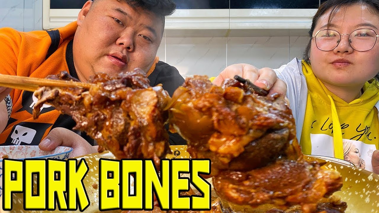 The 550-pound fat man made pork bones with sauce for his wife, a large ...