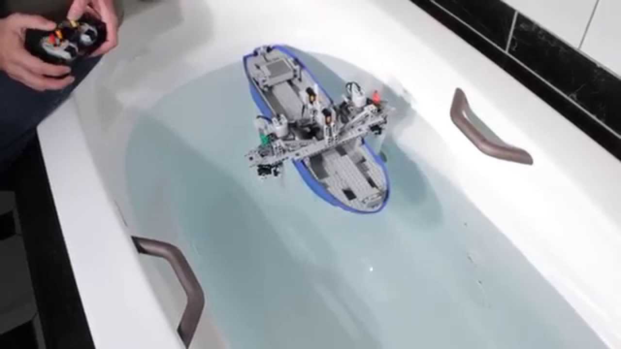 Technical LEGO: Valerie, a Voith Schneider propeller (VSP) test boat ...