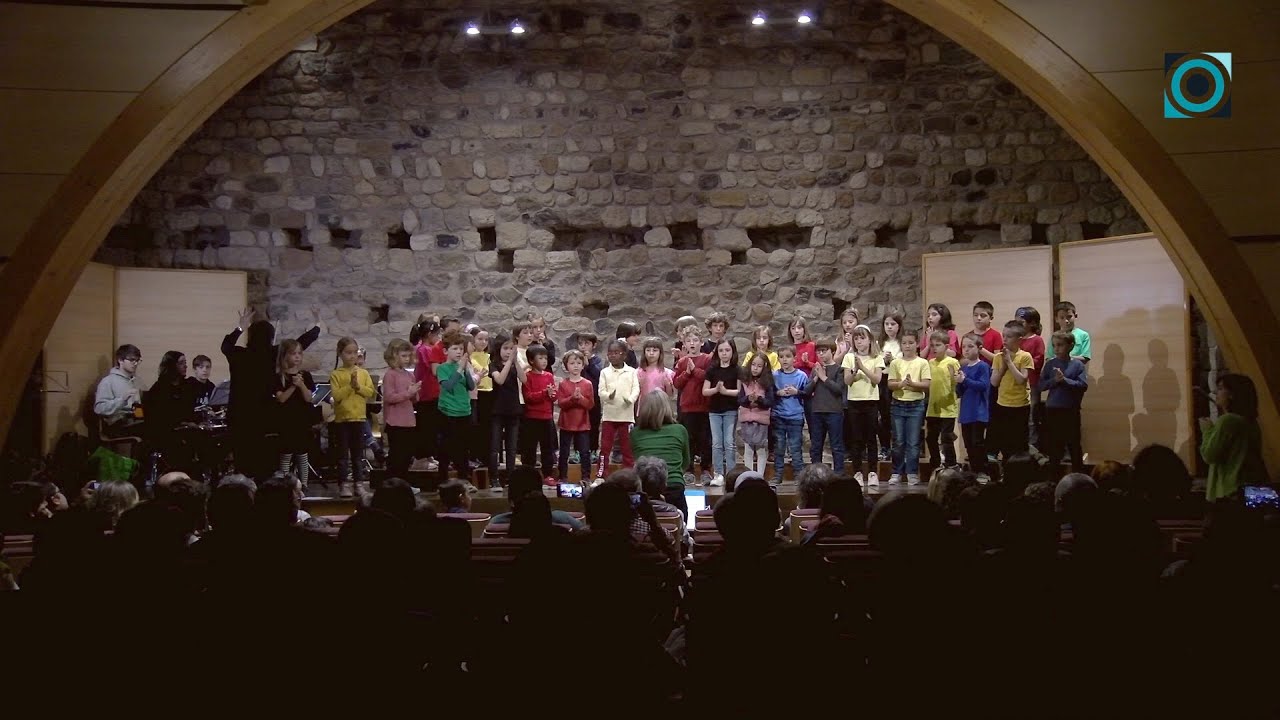 La cantata "Aloha!" omple el Castell d'infants de la Selva i Constantí ...